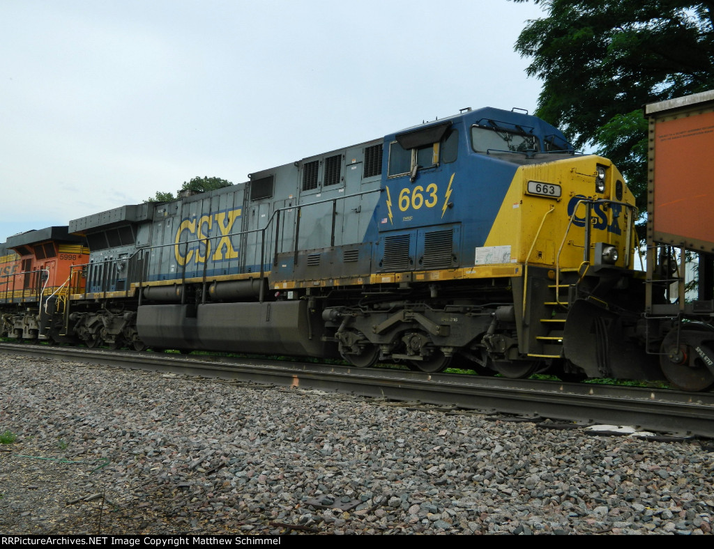 CSX 663